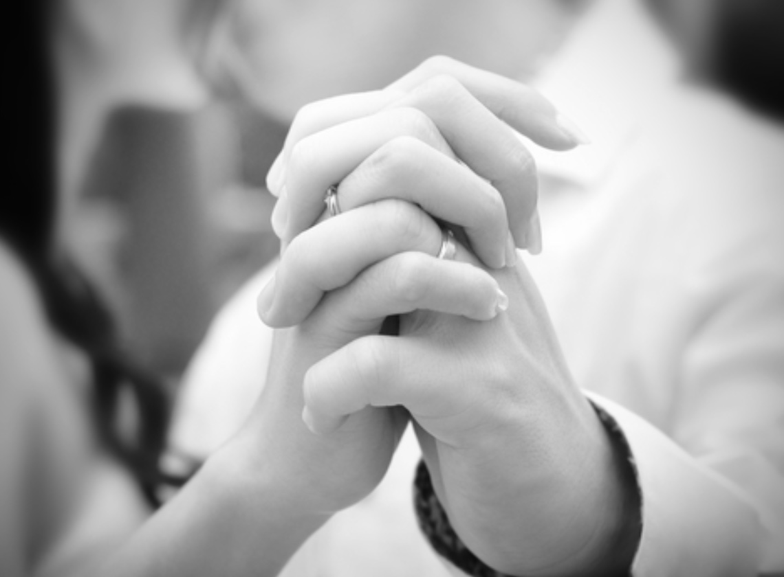 Attachment Issues In Relationships: Signs, Causes, Effects, Tips