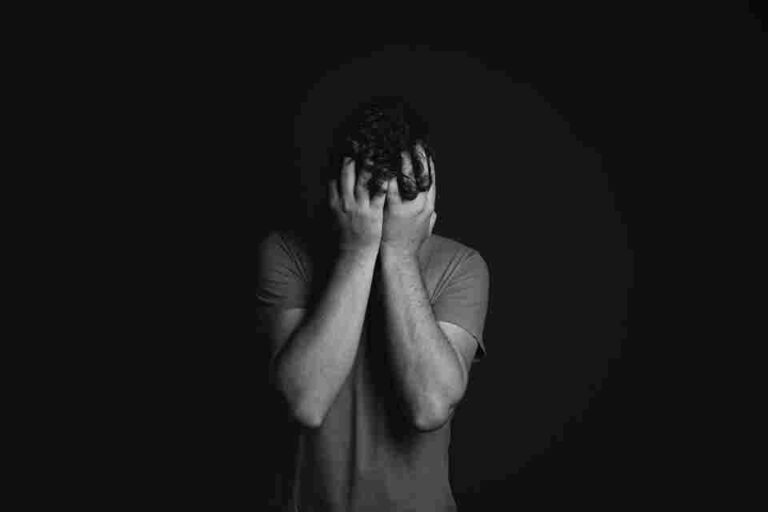 Refractory Depression- Meaning, Causes, Symptoms, Treatment