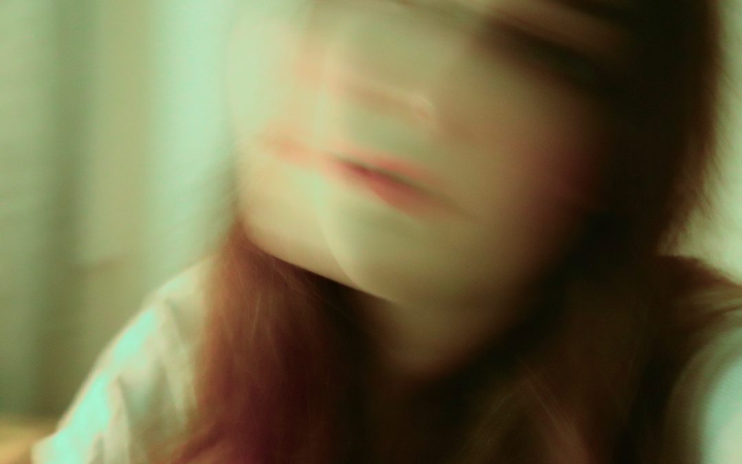 Derealization Anxiety: Meaning, Triggers And Tips To Manage
