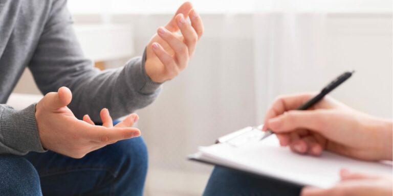Deep Depression: Signs, Causes and Treatment